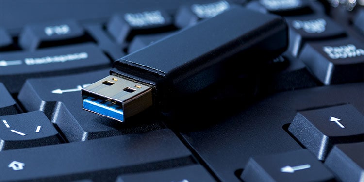 Cómo restablecer una unidad USB en Windows y Mac