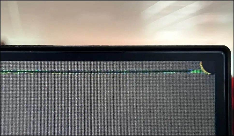 Proč jsou na monitoru zelené čáry? Jak to opravit - Mundo Geek