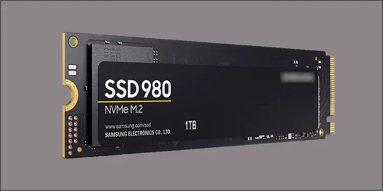Comment connecter le SSD à la carte mère - Mundo Geek
