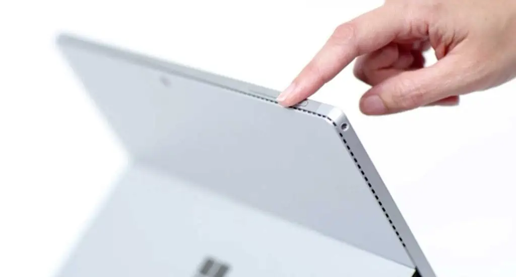 Surface bloquée au redémarrage – Pourquoi et comment y remédier - Mundo ...