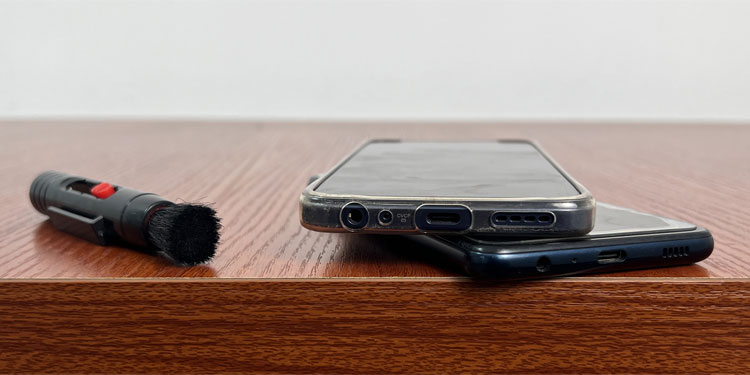 Comment nettoyer le port USB-C en toute sécurité