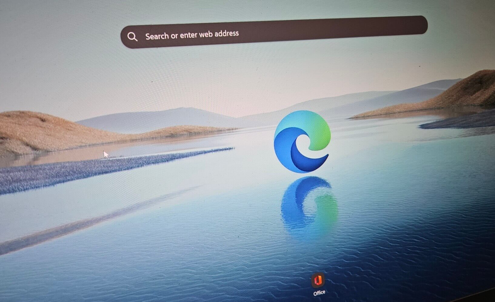 Microsoft Edge memberikan warna kuning untuk folder (favorit), mendapat ...