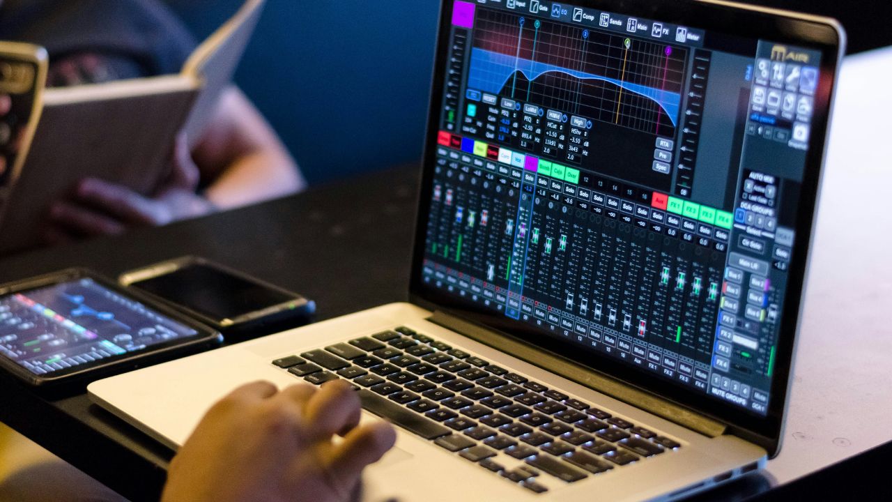 Linux端末から音声出力を取得する5つの方法