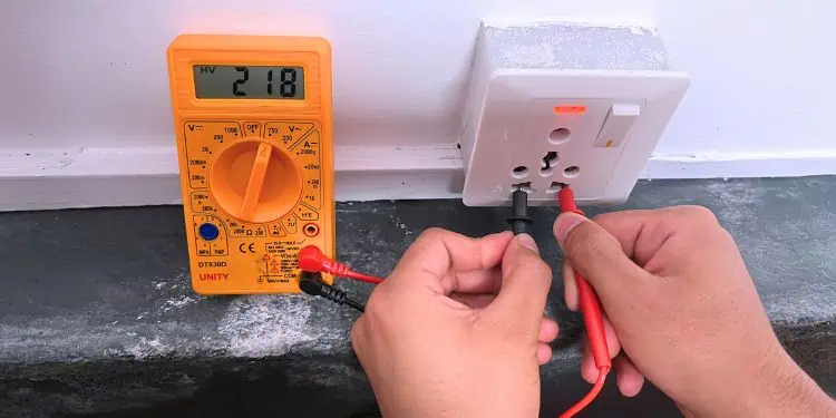 Hoe gebruik je een digitale multimeter? (Beginnersgids) - Mundo Geek