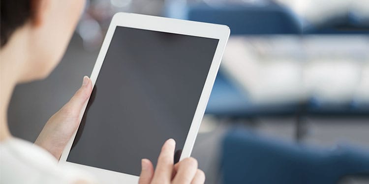 O tablet não liga? Aqui estão 7 maneiras de consertar - Mundo Geek