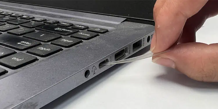 Como consertar o USB-C que não funciona no laptop? - Mundo Geek
