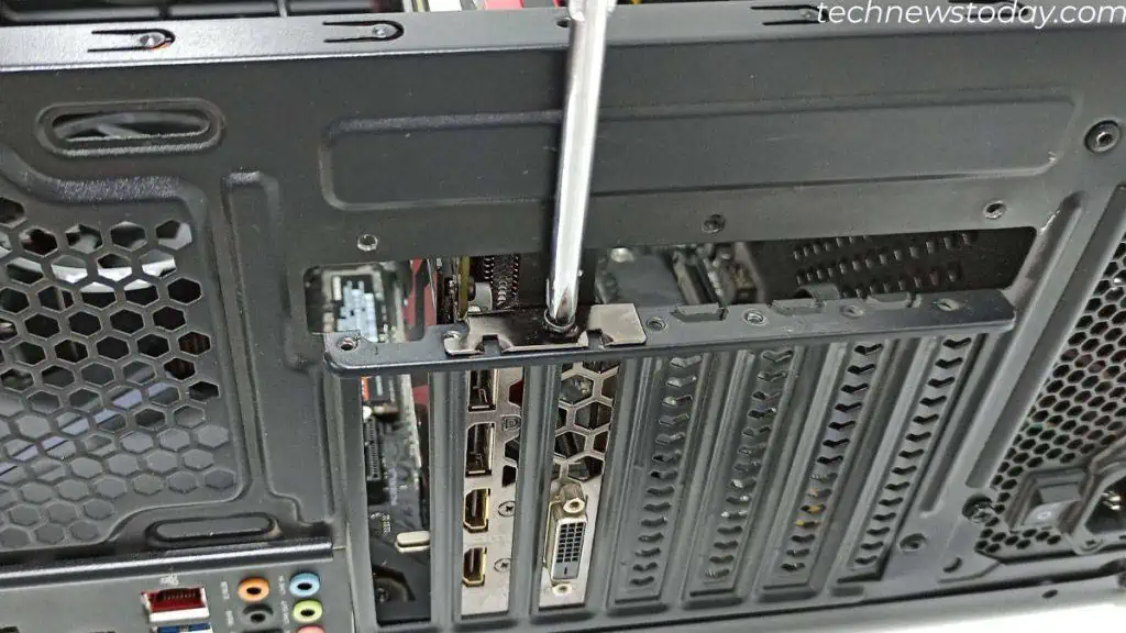 Como conectar a GPU à placa -mãe em 6 etapas - Mundo Geek