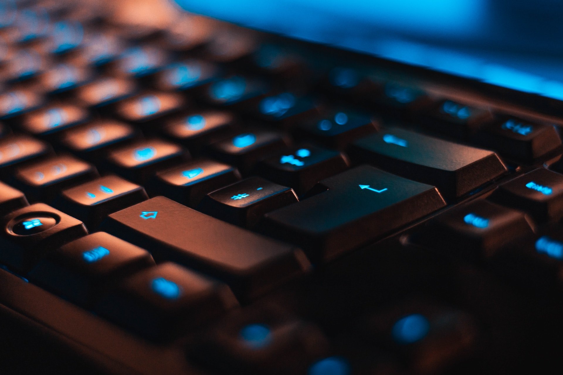 Teclado Logitech não acende: 3 correções testadas - Mundo Geek