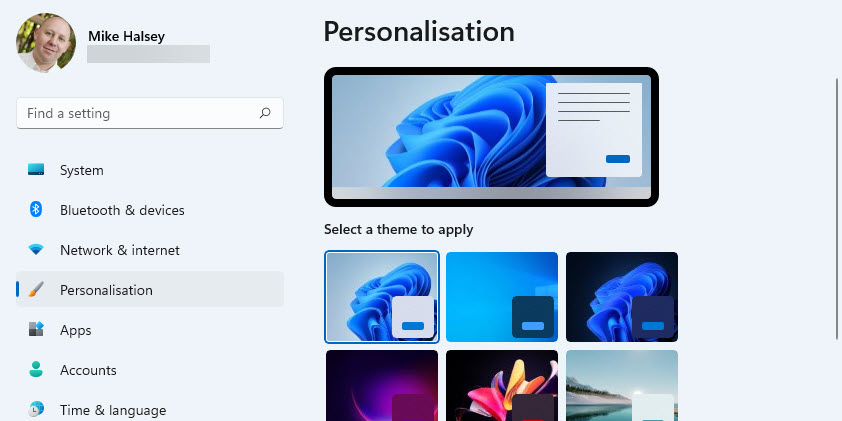 Folosind teme desktop în Windows 11