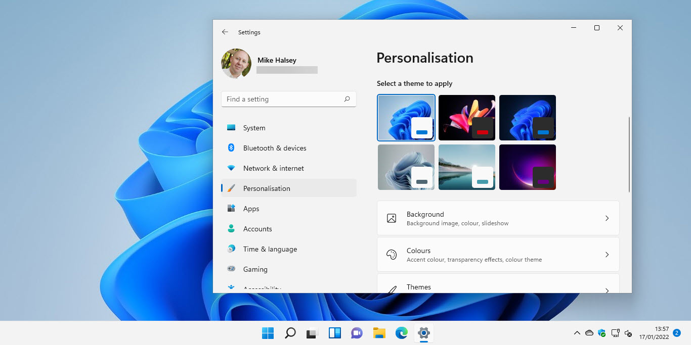 Configuración de temas y modo oscuro en Windows 11