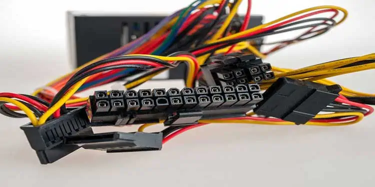 Cómo conectar la fuente de alimentación a la placa base - Mundo Geek