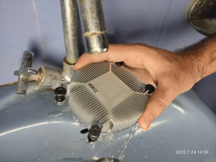 Cómo limpiar el disipador térmico correctamente - Mundo Geek