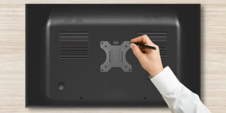 Cómo montar un monitor sin agujeros - Mundo Geek