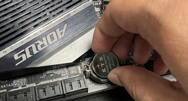 Cómo restablecer el BIOS de Gigabyte - Mundo Geek