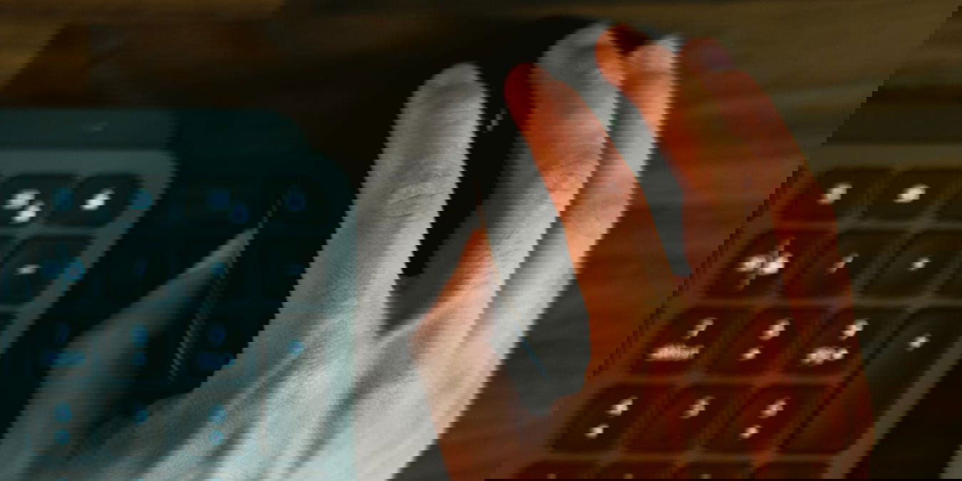 Cómo arreglar el puntero del mouse que se mueve solo en Windows